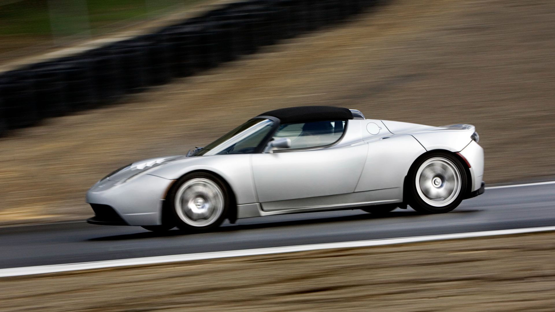 From the Retro Motor archive: 2009 Tesla Roadster review