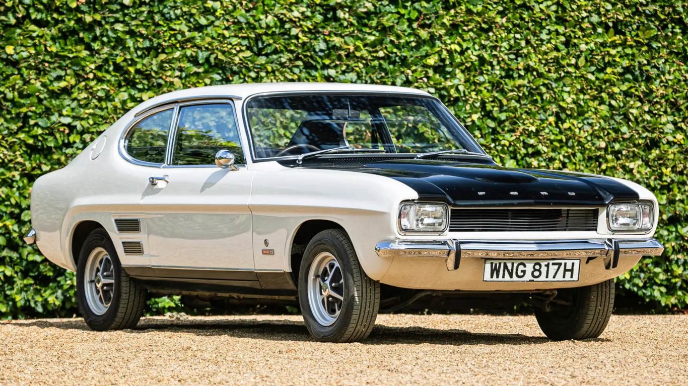 Three classic cars owned by Jamie Oliver head to auction