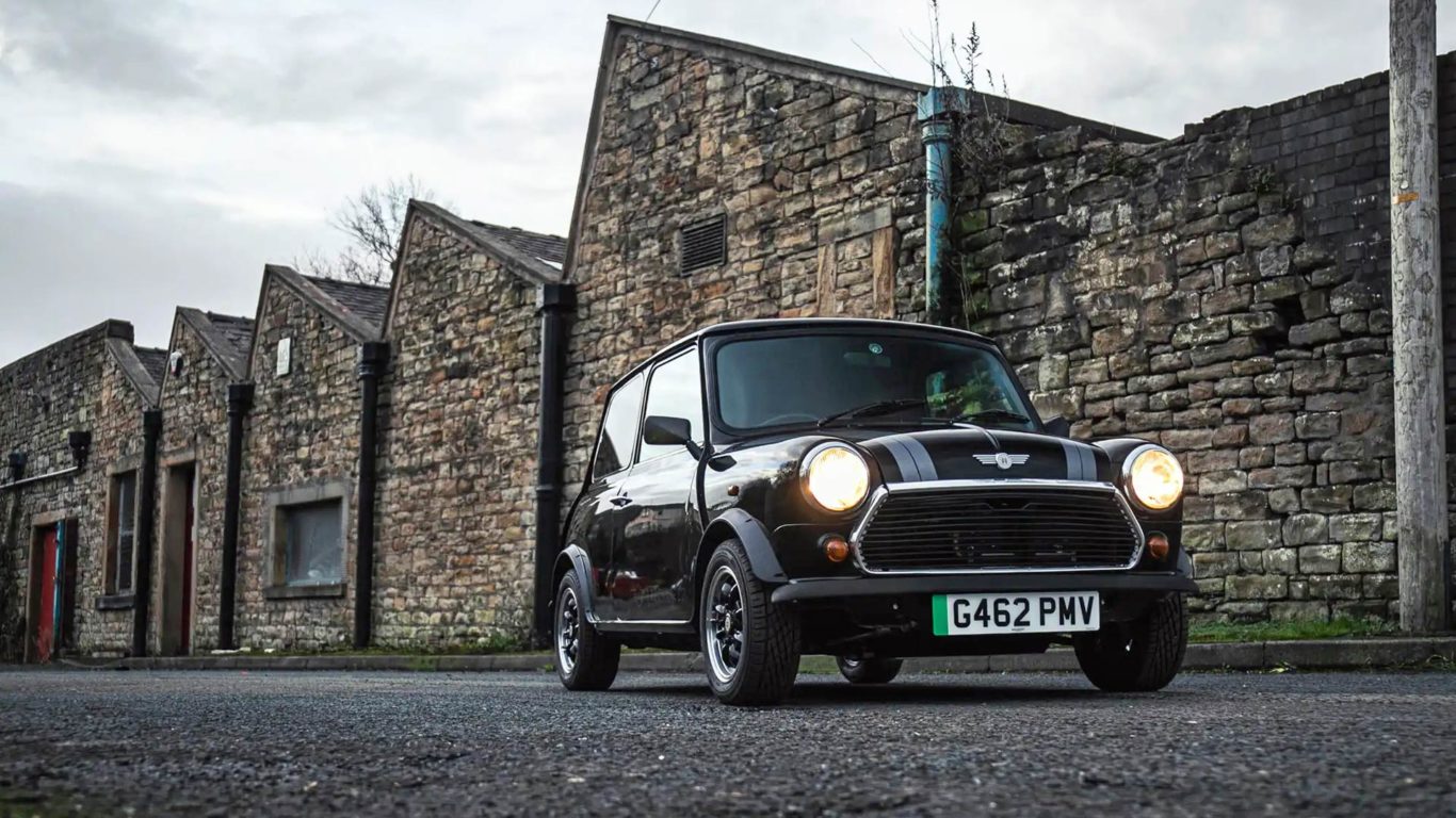 Driving home for Christmas 2025... in Chris Rea’s electric Mini