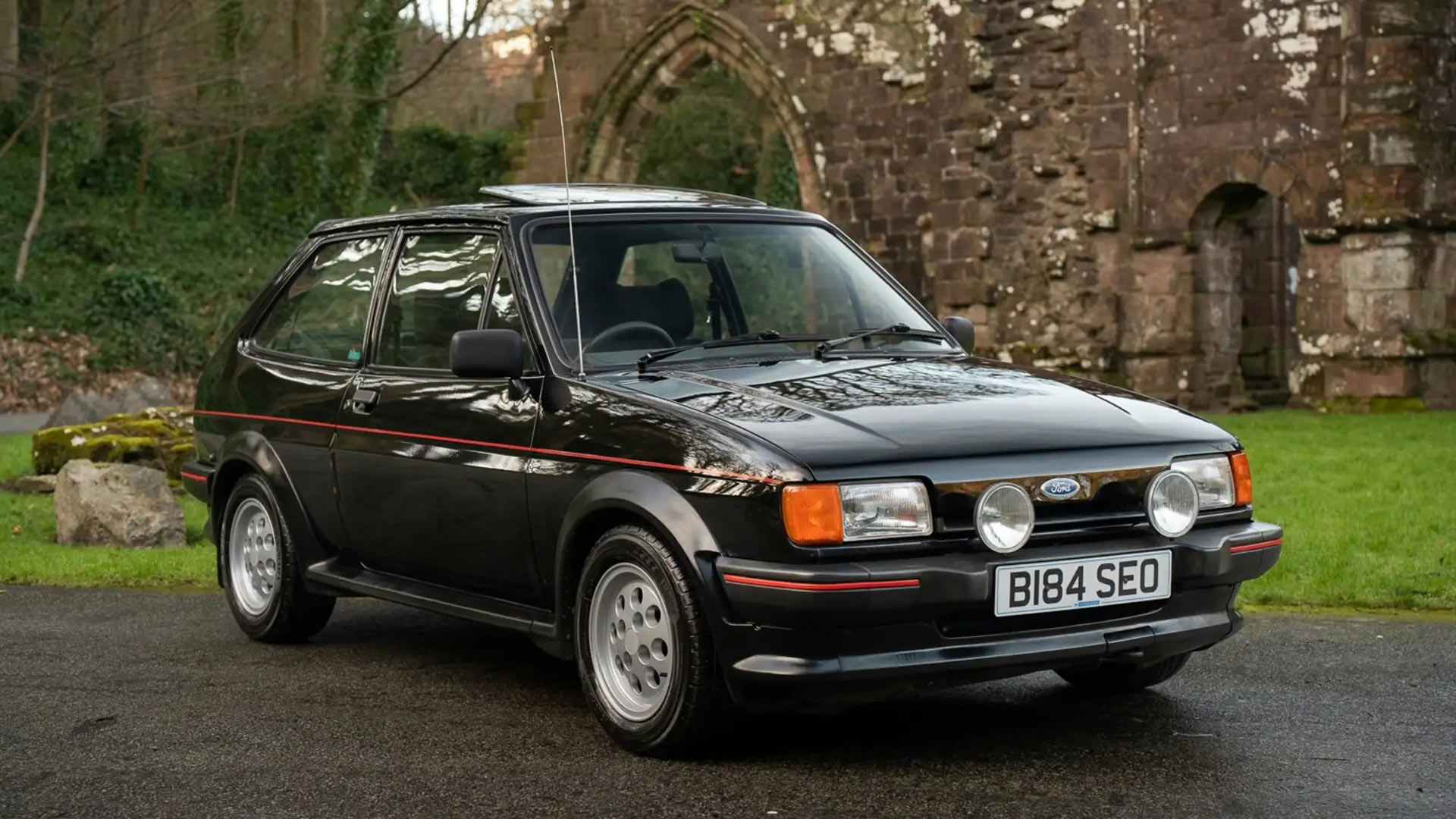 Fast Fords and rare rally cars up for auction - Retro Motor